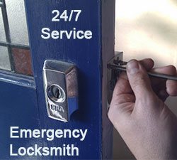 Emergency Lockout Service Darien, CT | Darien Locksmith Store